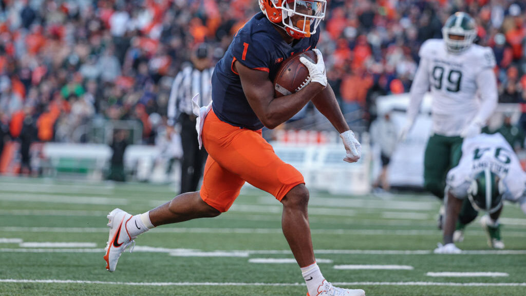 Shrine Bowl Interview With WR Isaiah Williams, Illinois - DrRoto.com