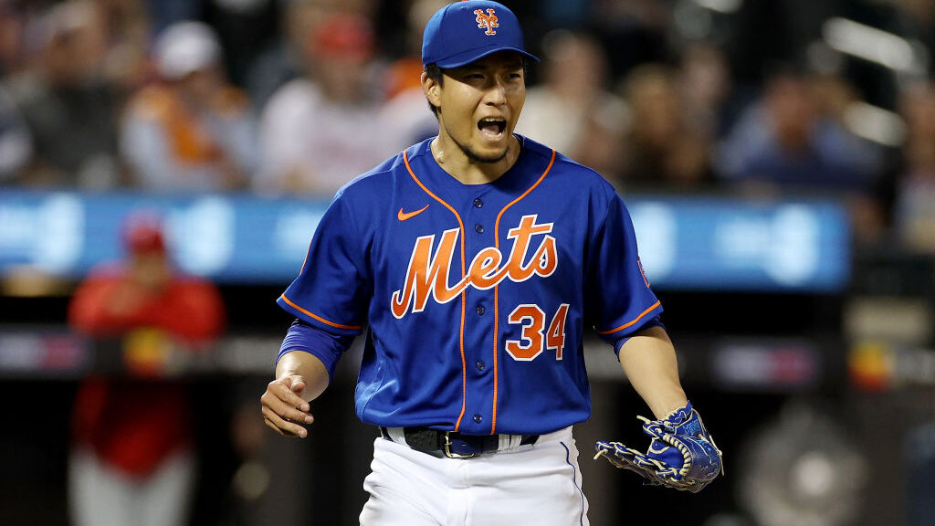 MLB: Top 10 Starting Pitchers In 2025 - DrRoto.com