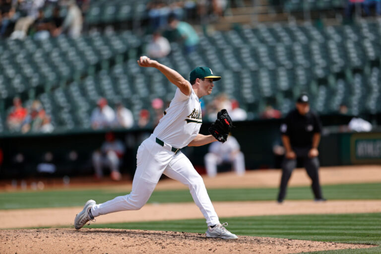 MLB: Top 20 Relief Pitchers In 2025 - DrRoto.com
