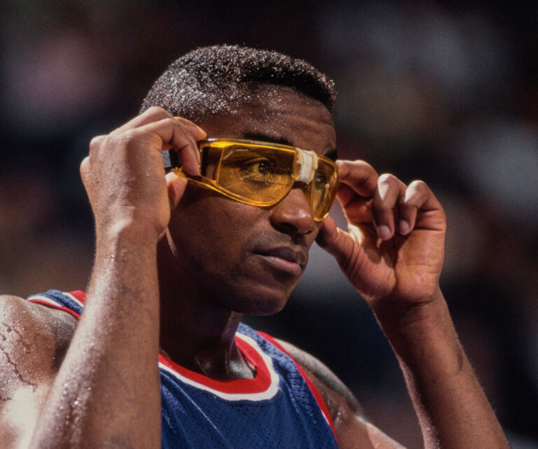 NBA: Top 15 Players of the 1990s - DrRoto.com
