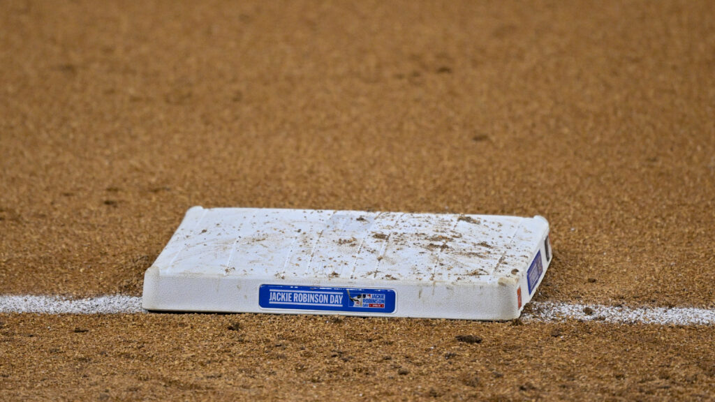 MLB: The 10 Worst Umpire Calls In History - DrRoto.com